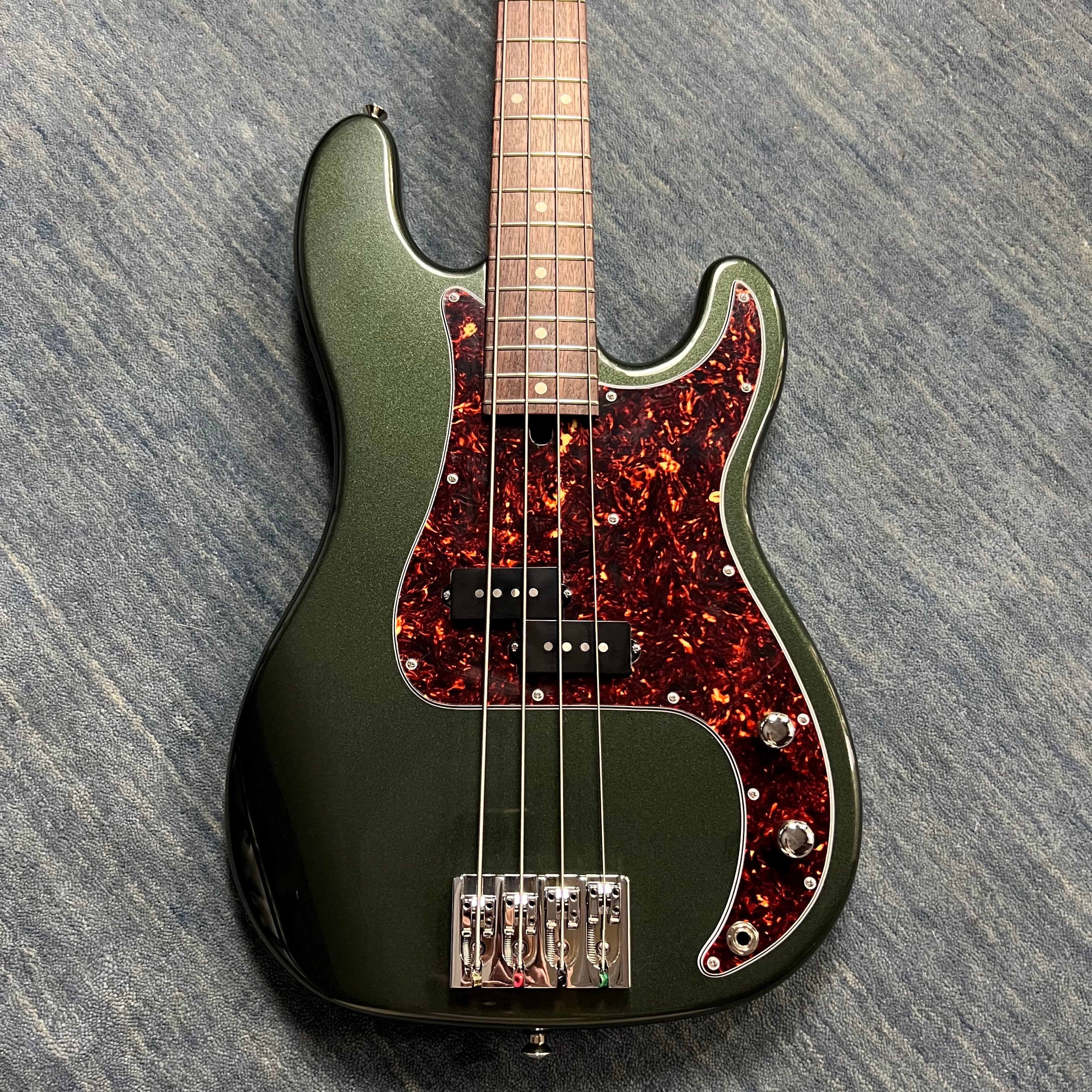 P4 Custom – Mike Lull’s Guitar Works Inc.