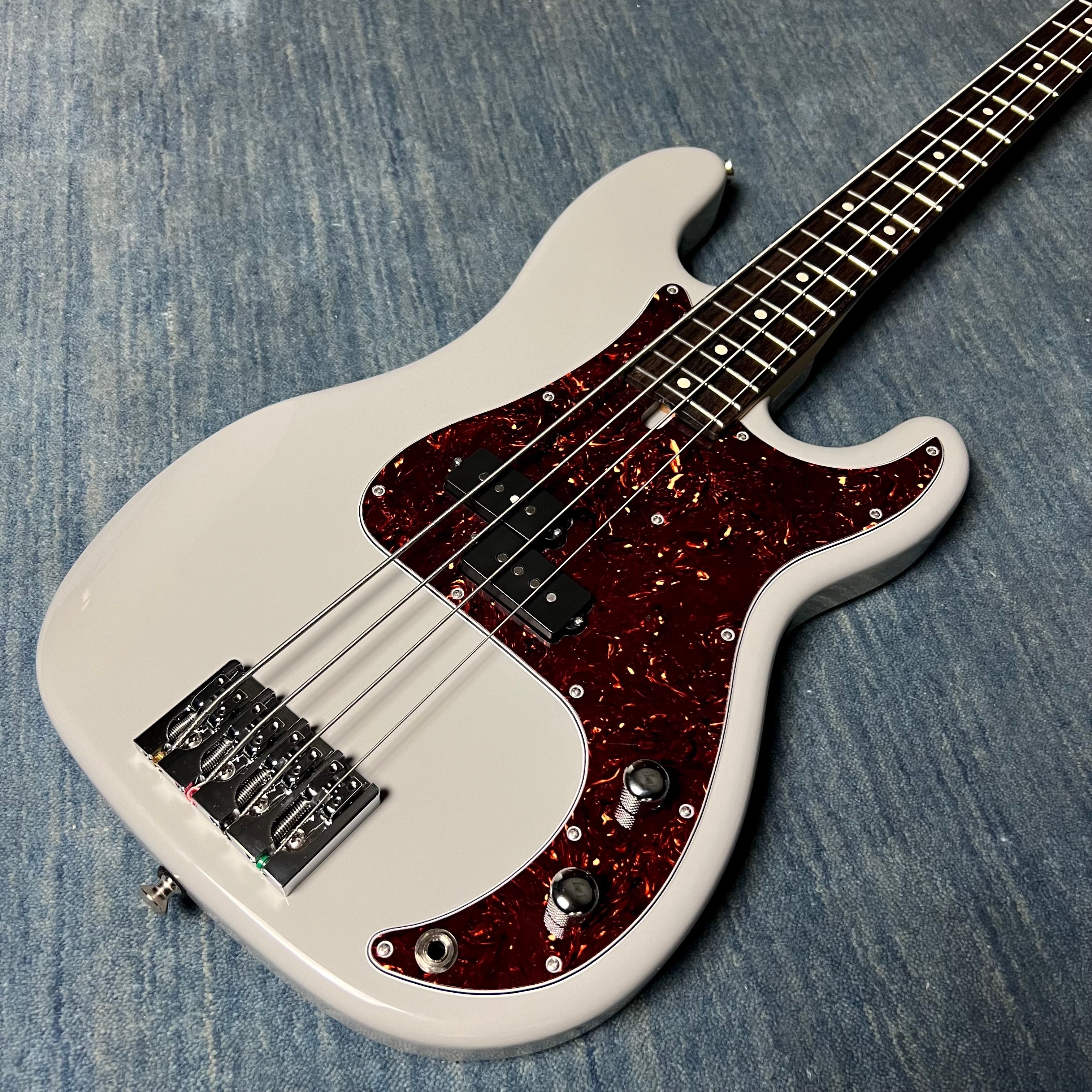 P4 Custom – Mike Lull’s Guitar Works Inc.